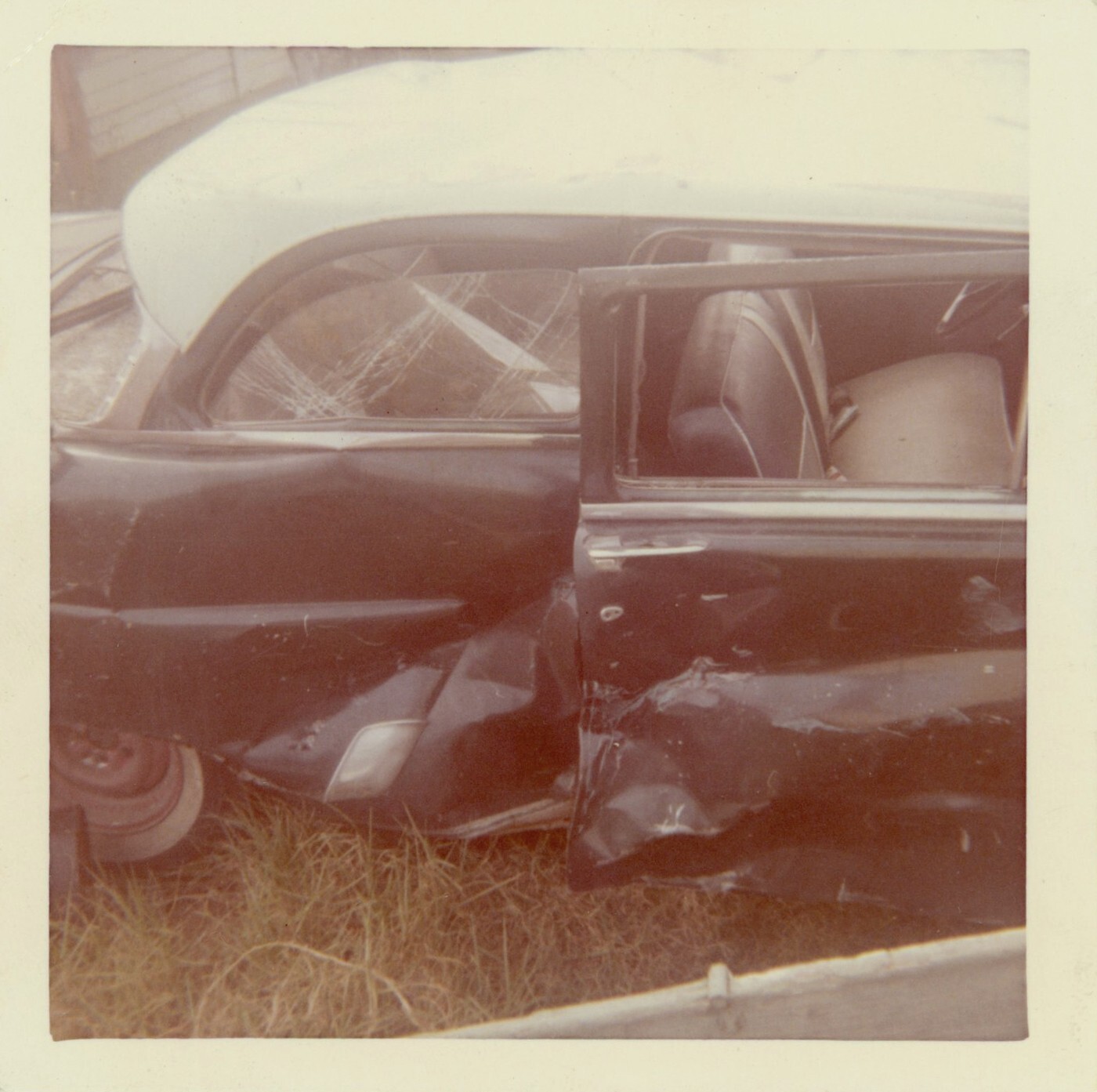 vintage photo Kodacolor car crash 1950s smashed up vehicle after an ...
