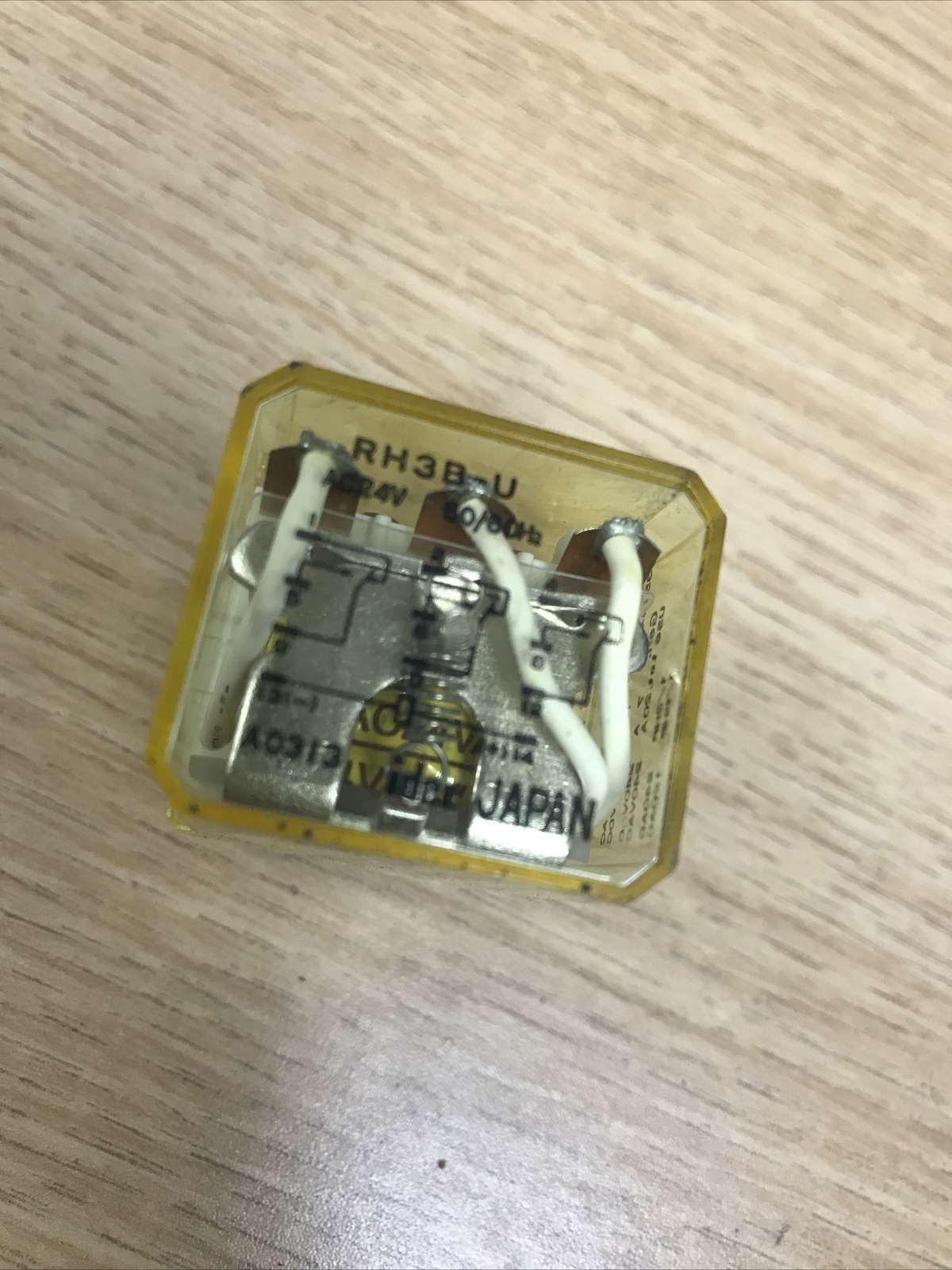 RH3B-UL-AC24V IDEC 3PDT 10A LED Relay RH3B-UL-AC24 RH3BUL RH3B-U RH3B ...