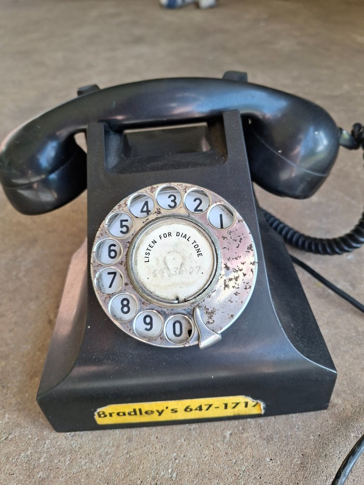 OLD BAKELITE TYPE DIAL PHONE | eBay Australia