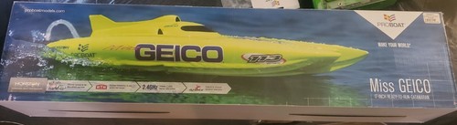 Pro Boat Miss Geico 17" Brushed Catamaran RTR - Yellow (PRB08019 ...