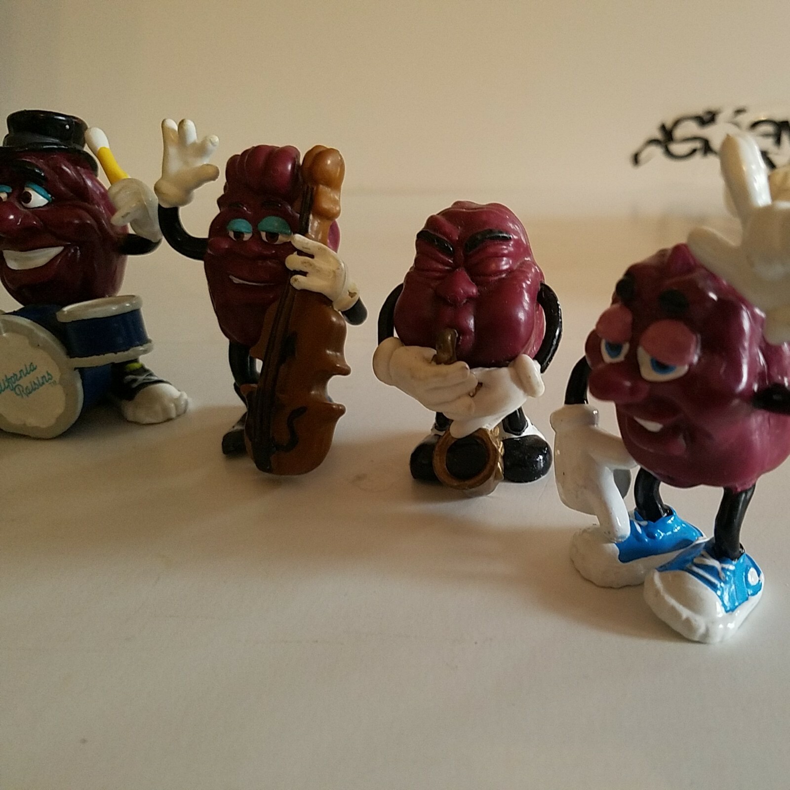 Lot of 7 CALIFORNIA RAISINS Band PVC Figurines | eBay UK