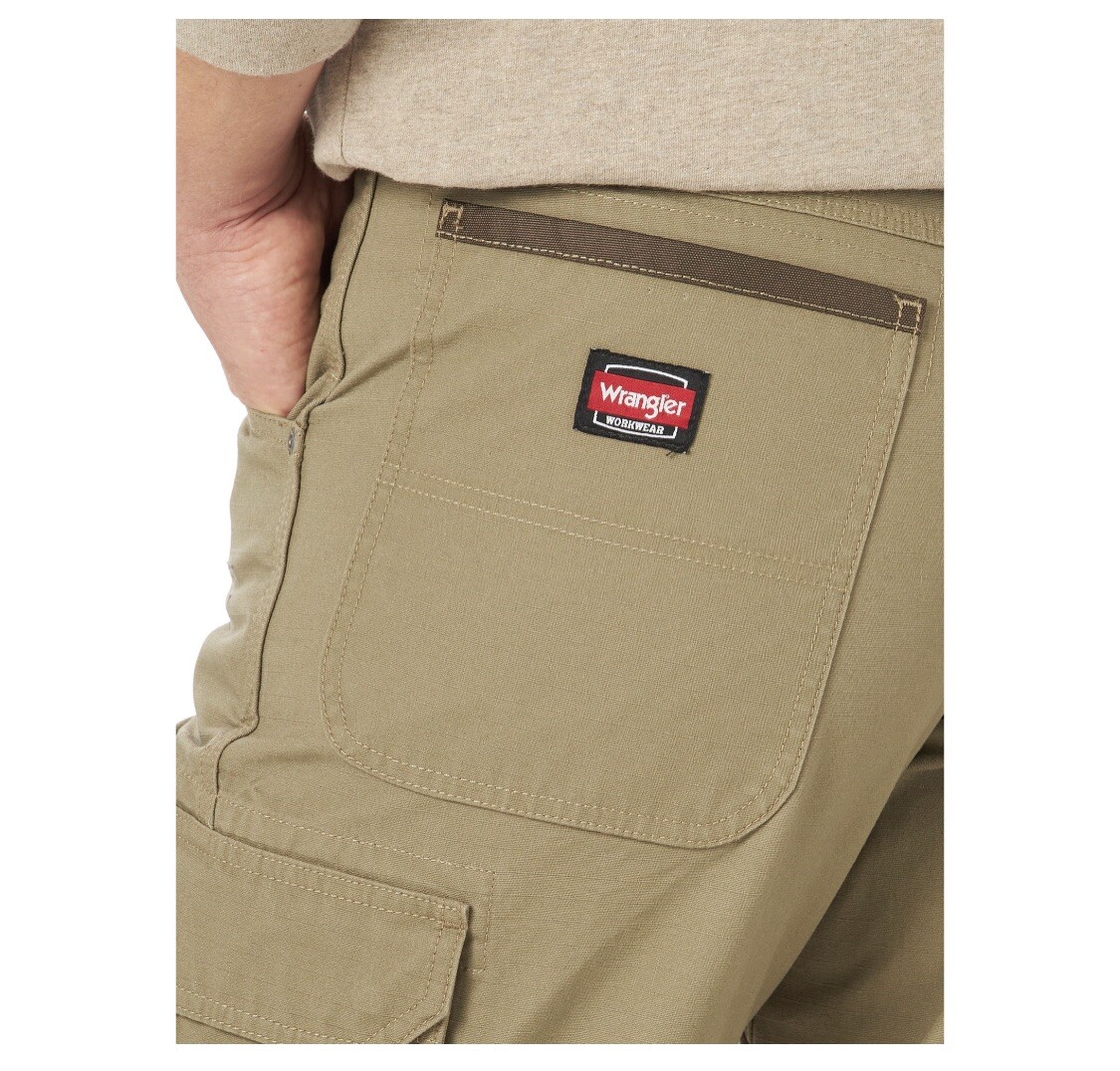 WRANGLER Ranger Workwear Men's Relaxed Fit Pants-Brown (Bark) Size ...