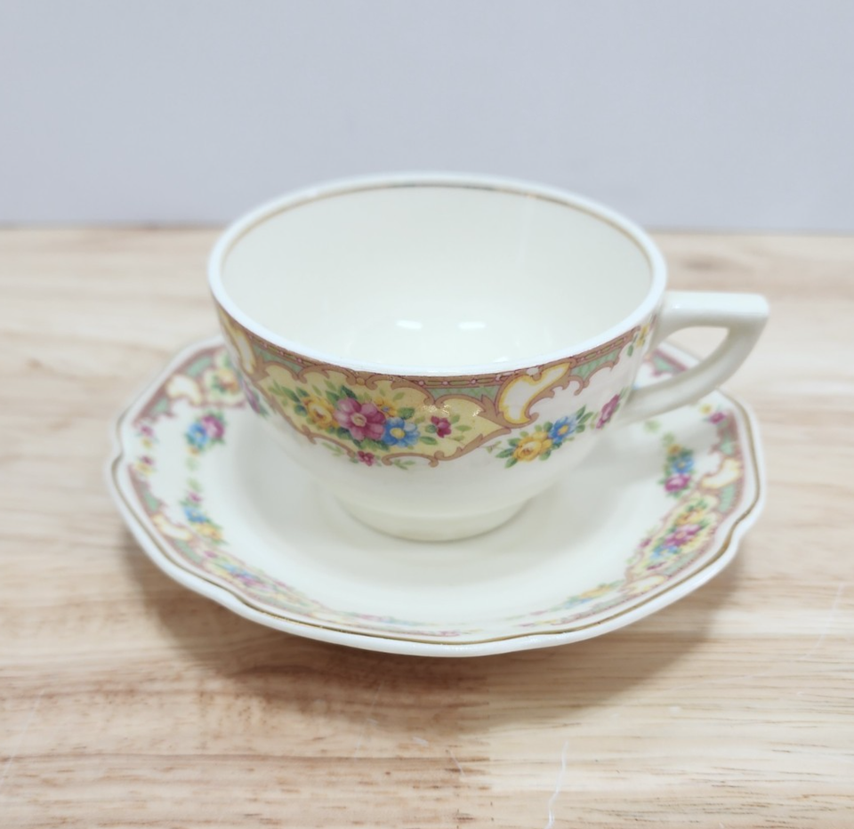 Vintage Mount Clemens Mildred Floral Pattern Cup and Saucer Set | eBay