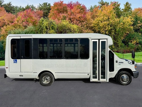 Fully Reconditioned Non-CDL Wheelchair Shuttle Bus w/ Just 90k Miles ...