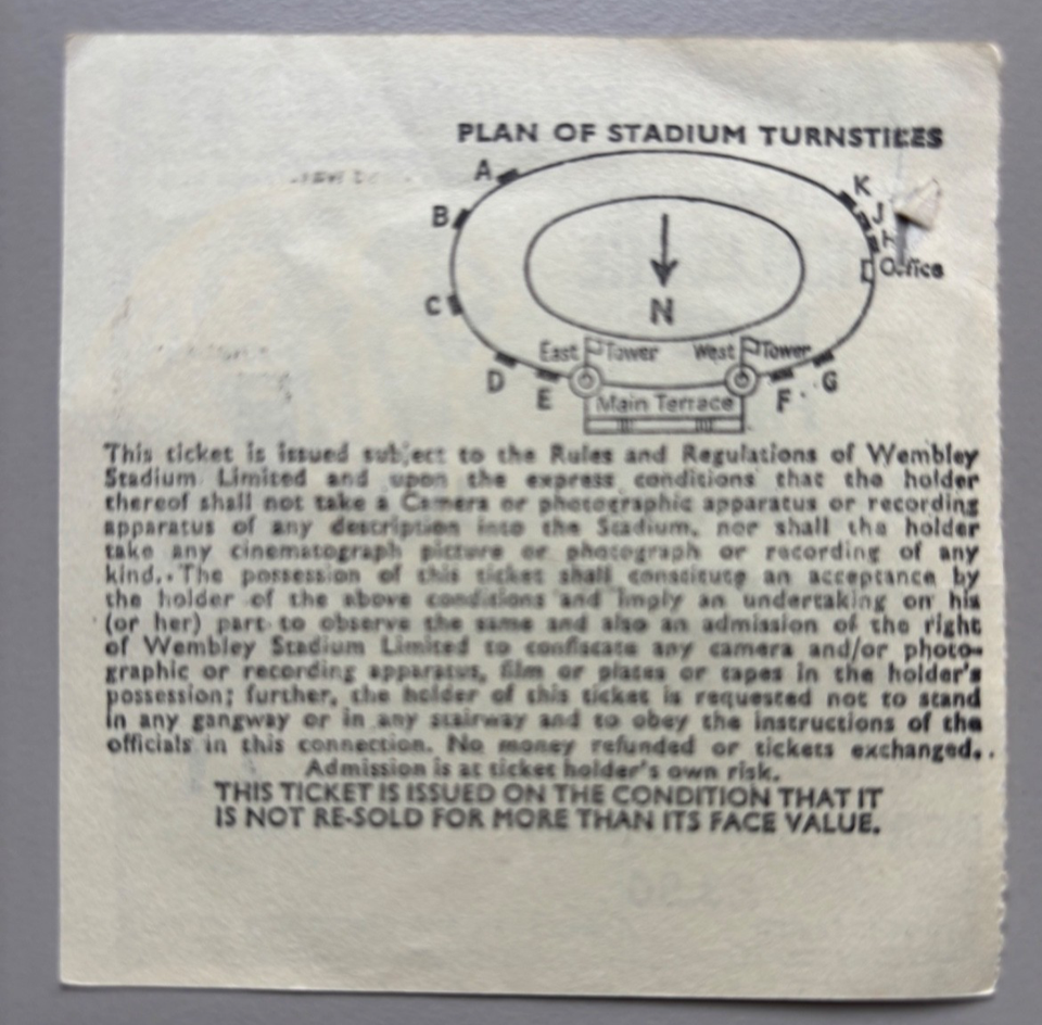 1979 Billericay Town v Almundsbury Greenway FA Challenge Vase Final ...