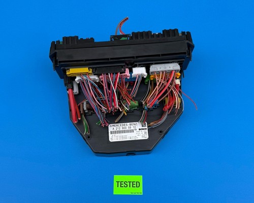 10-15 Mercedes W204 C300 SLK250 E350 Front SAM Module Fuse Box ...