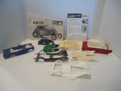 Vintage Model Car Kit Mixed Lot of Parts, Pieces, Wheels, Tires, etc ...