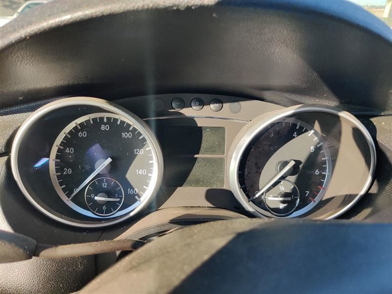 MERCEDES R Class 251 Chassis Front Bumper Assembly With Fog Lights ...