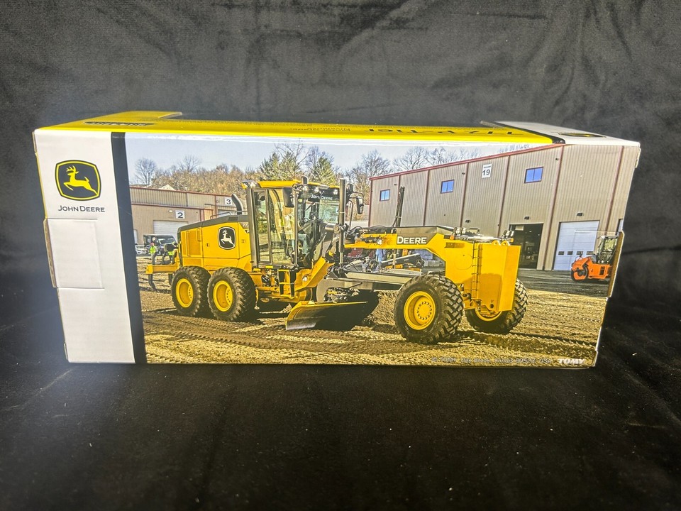 NEW John Deere ERTL 1/50 772 Prestige Collection Die Cast Replica ...