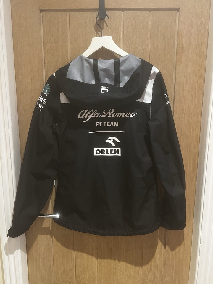 Alfa Romeo F1 Team ORLEN 2022 Team Jacket Formula 1 Medium Full Zip | eBay