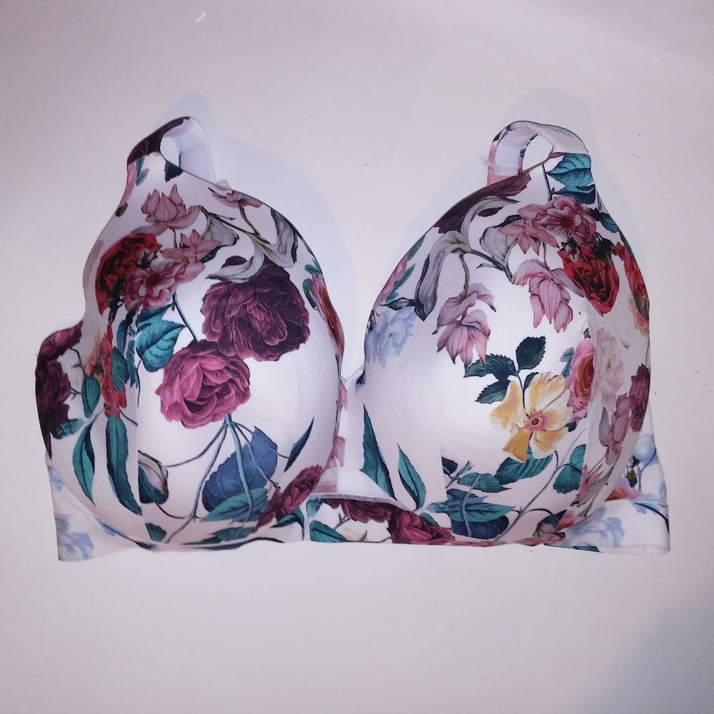 Cacique Bra 42F Lightly Lined Full Coverage White Flo… - Gem