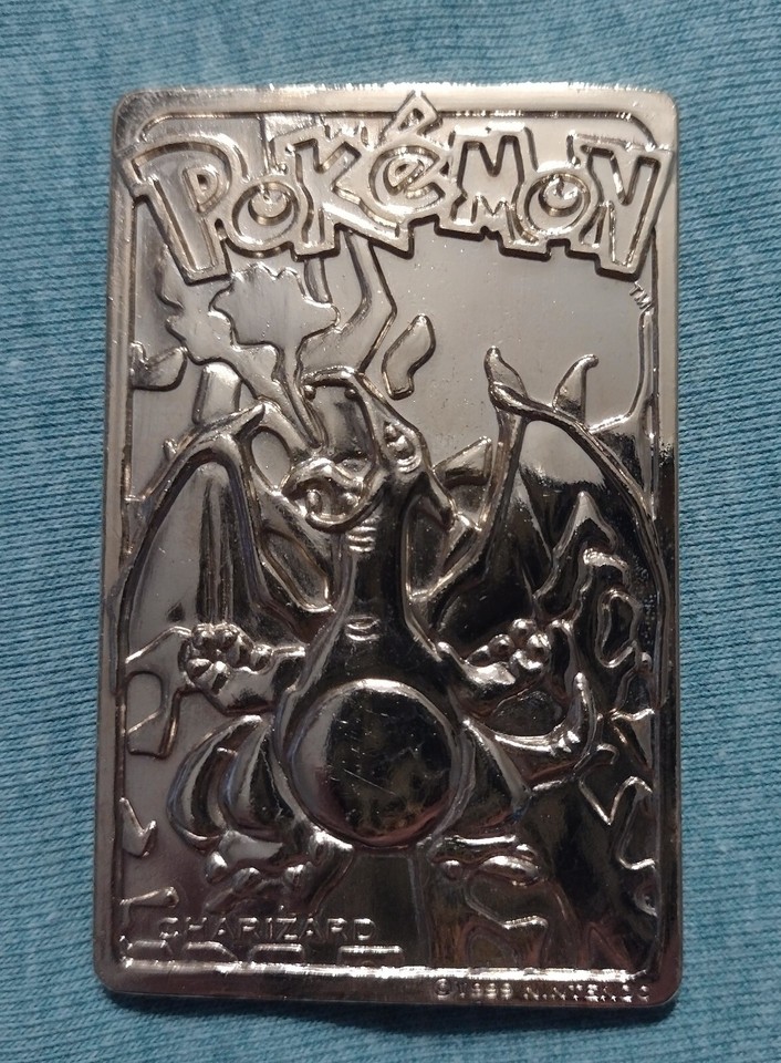 23K Gold Plated CHARIZARD Trading Card 1999 Burger King Pokemon Ball ...