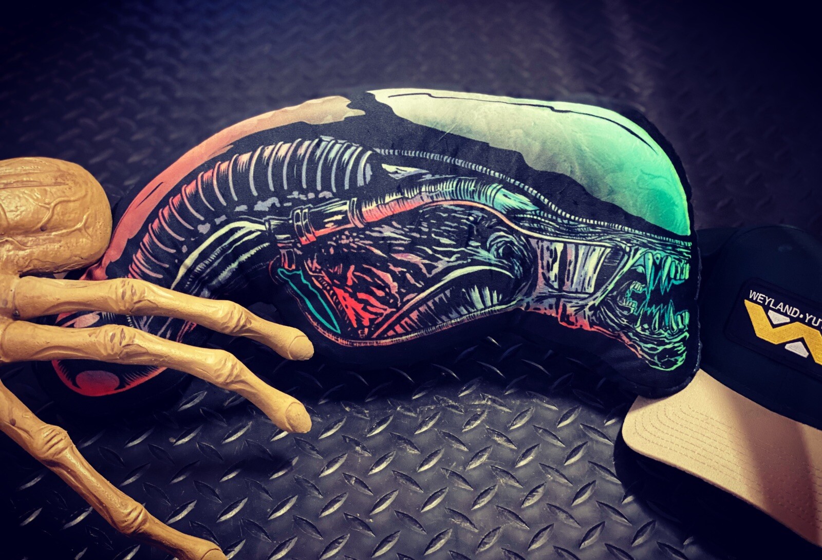 Plush Accent Throw Pillow Cushion Decor Xenomorph AVP Alien Predator ...