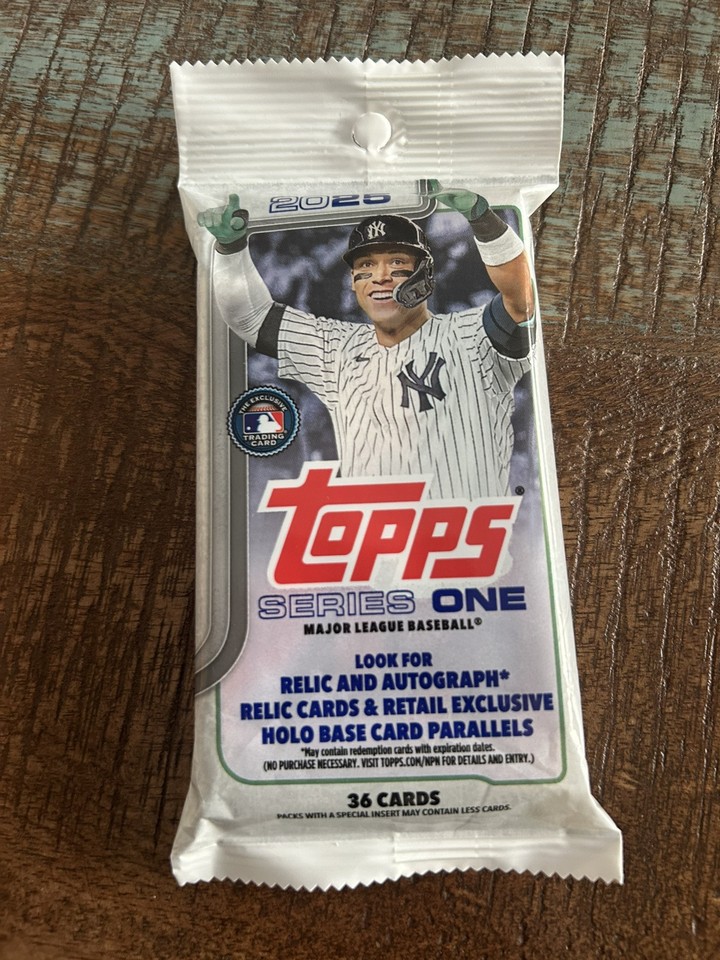 HOT! 2025 TOPPS SERIES ONE BASEBALL GUARANTEED /76 Stars & Stripes SP ...