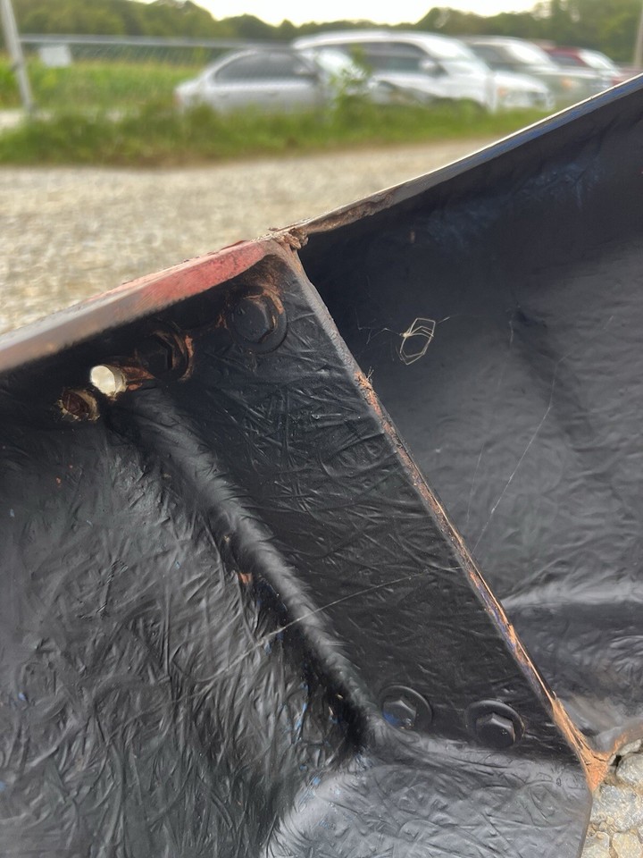 Lund Racerback Truck Cab Bed Flare p/n DOP4-A | Aftermarket | S10 ...