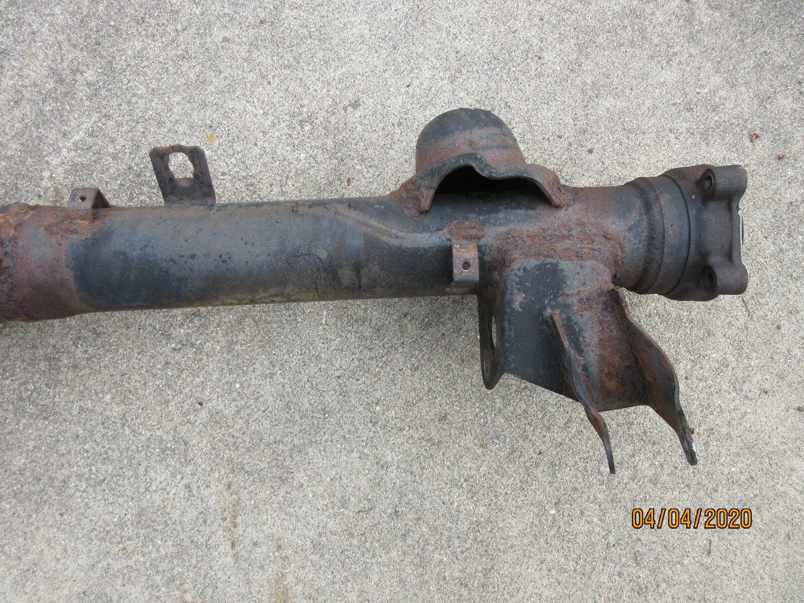 1995 Geo Tracker REAR axle housing. PLEASE READ ENTIRE DESCRIPTION. | eBay