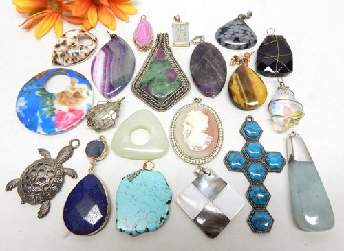 VINTAGE TO NOW PENDANT LOT, ASSORTED MATERIALS | eBay