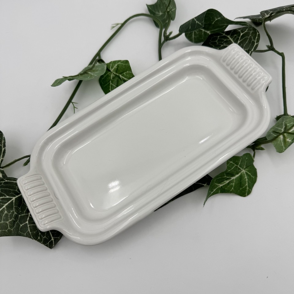 Le Creuset Stoneware Heritage Butter Dish While 8.25”L x 4.25”W x 3”H ...