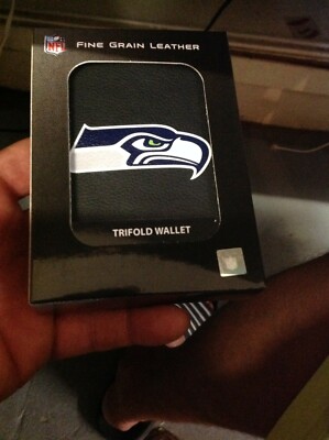 Siskiyou Authentic New NFL Seattle Seahawks Fine Grain Leather Tri-Fold ...