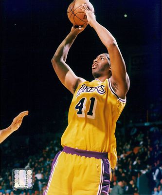 Elden Campbell Los Angeles Lakers #41 Licensed NBA Unsigned Glossy 8x10 ...