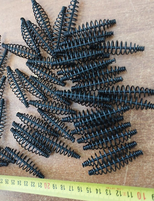 30 Pcs In Lot Spring Coil Inline Wire Cage Bait Feeder Carp Fishing | eBay