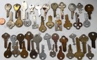 LOT OF (35) ANTIQUE AND VINTAGE FLAT STEEL KEYS OLD LOCK,PADLOCK,TRUNK ...