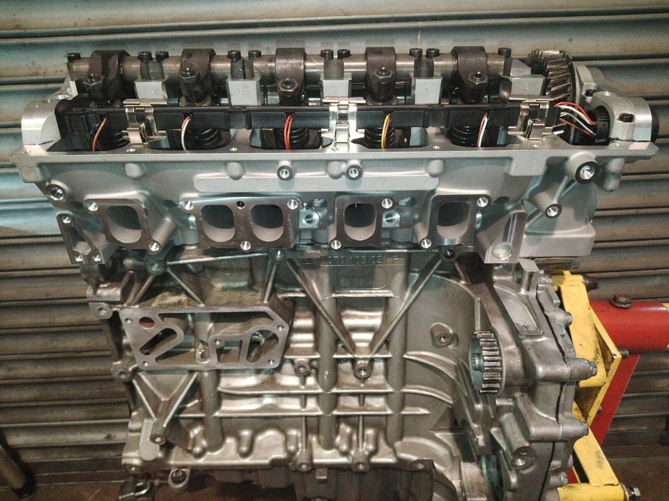 VW Transporter T5 2.5 TDI AXD / AXE / BNZ engine rebuild service stock ...