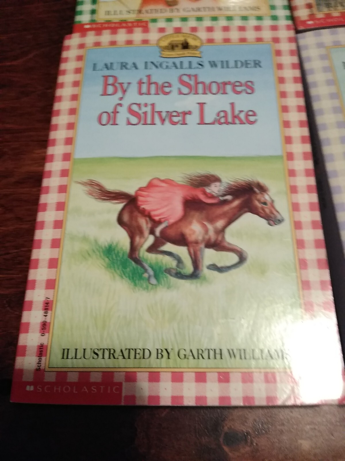 Lot Óf 8 Little House On Thr Prairie Books By Laura Ingalls Wilder ...