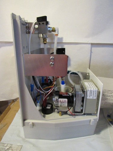 Ecolab 92181494 Rinse Max II Vanguard Electronic Solid Rinse Additive ...