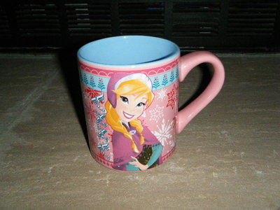DISNEY MOVIE FROZEN ANNA WINTER PINK FULL WRAP RARE 14 OZ COFFEE MUG ...