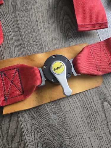 SABELT RED Universal 4 Point Racing Harness/Seat Belt Quick Release ...
