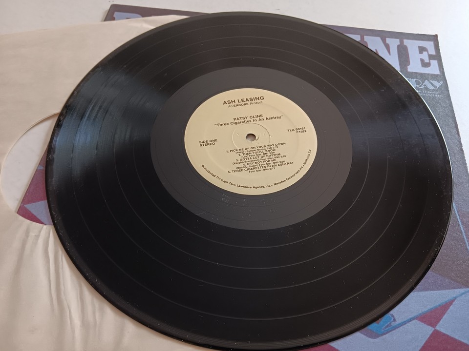 PATSY CLINE Three Cigarettes In An Ashtray 1982 COMPILATION LP EX / £5 ...