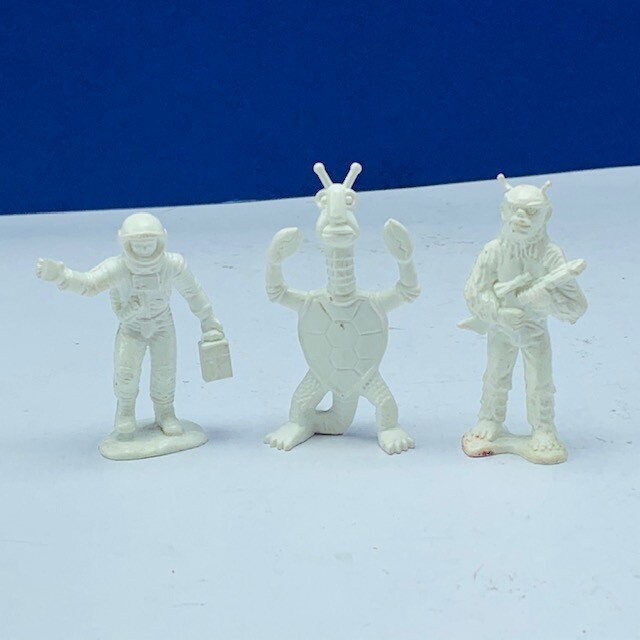 Timmee plastic space toy figures Tim Mee Galaxy Laser Team lot WHITE ...