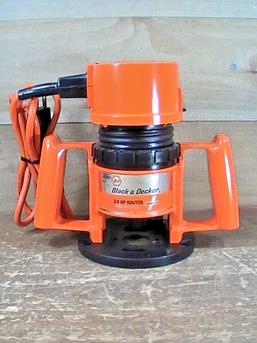 BLACK & DECKER #7604 5.A 30,000 RPM 3/4HP 1/4" ROUTER PRE-OWNED ...