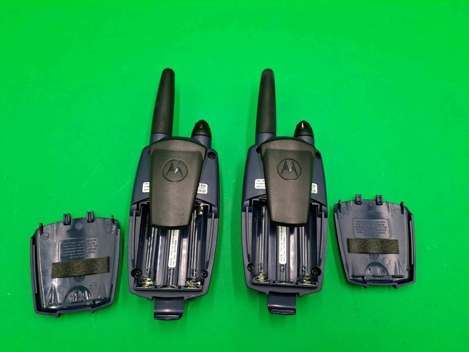 Two Motorola Talkabout FR60 Walkie Talkie Set 2-way radio Battery ...