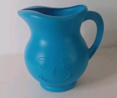 Vintage Rare Kool-Aid Man Blue Plastic 2-Quart Pitcher Plus 2 White ...