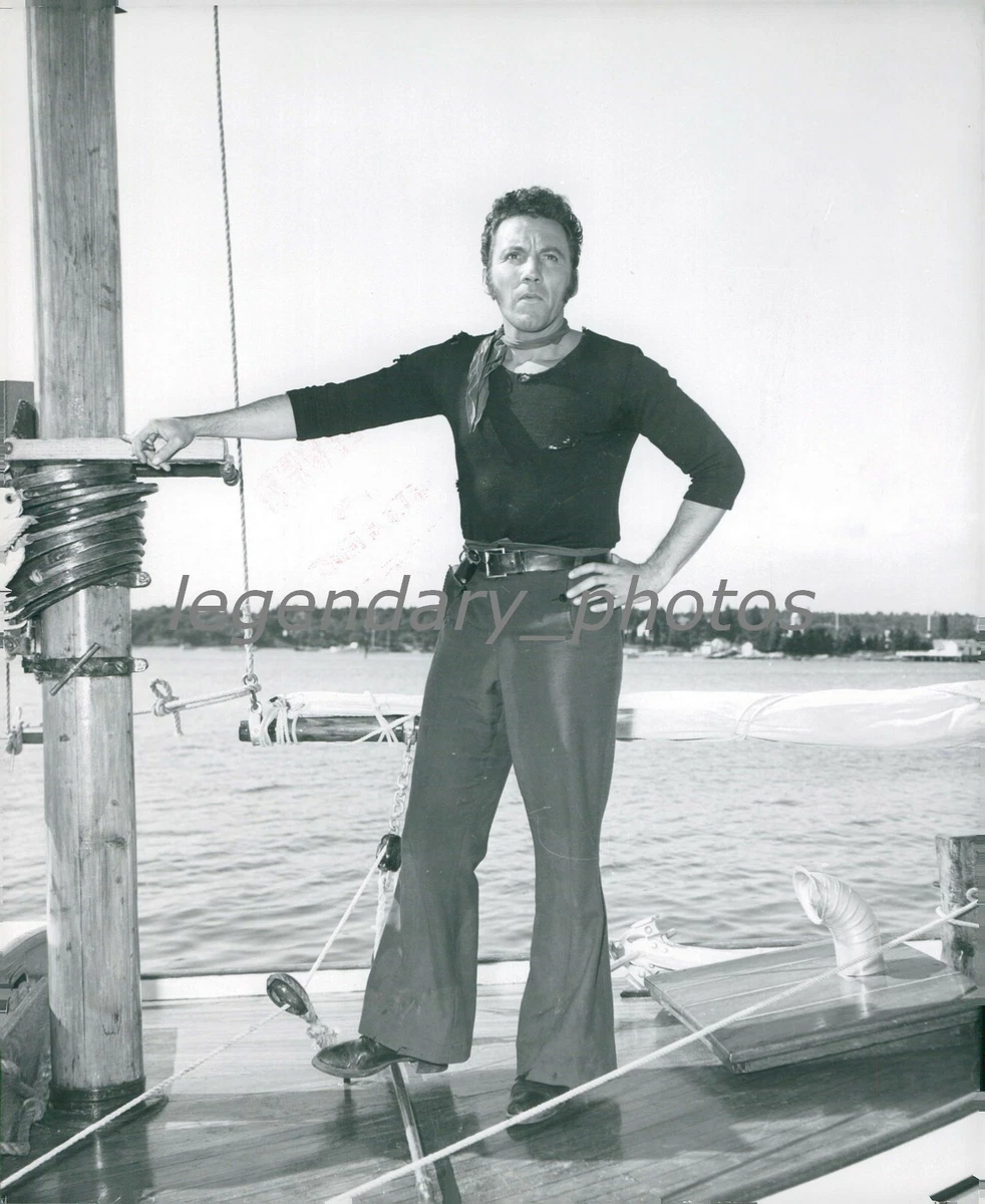 Actor Cameron Mitchell