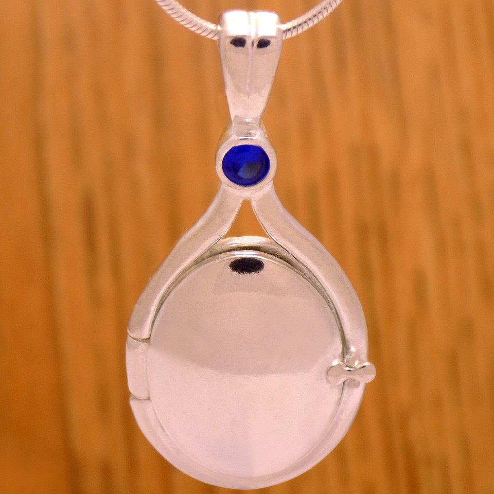 Solid 925 Sterling Silver H2O Just Add Water Mako Mermaids CZ Pendant ...