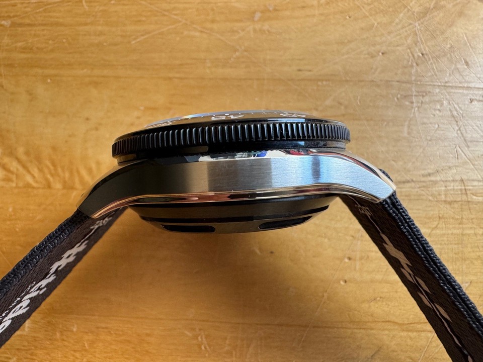 Christopher Ward C60 Trident Chronograph - 42mm Bumblebeast Automatic ...