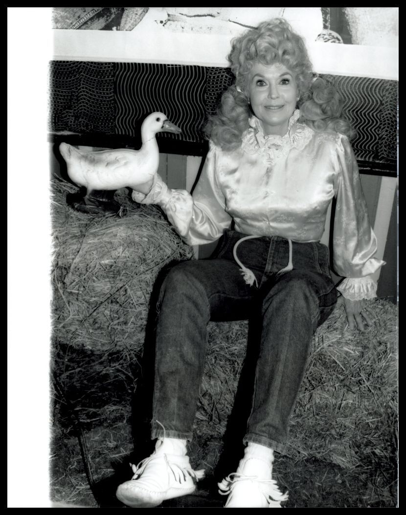 Ellie Mae Clampett Quotes The WHITE's Rehearsal Dinner Gonna Be