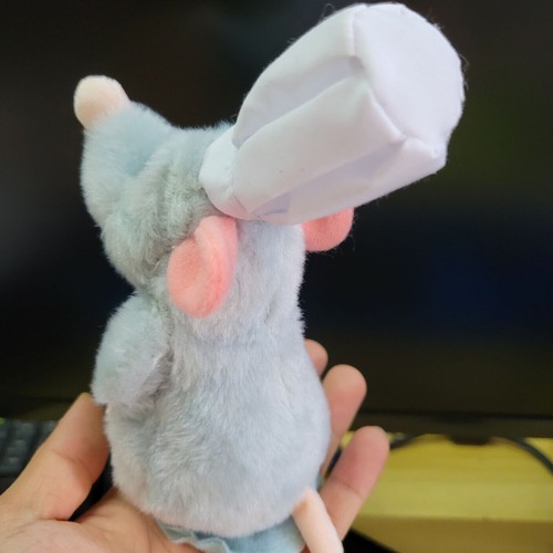 Disney Chef Remy Mouse Magnetic Shoulder Pal Plush Doll Ratatouille Toy ...