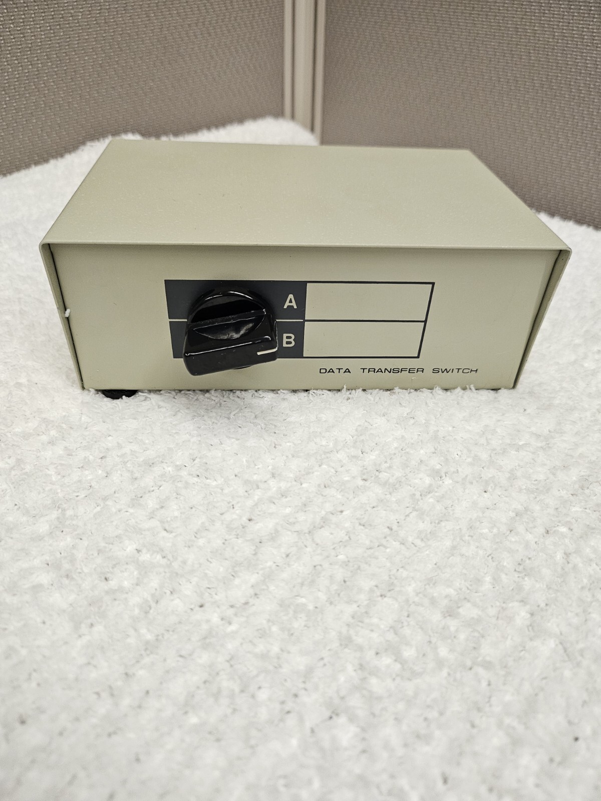 Manual Data Transfer Switch Box 2-Position 2-Port A/B Vintage | eBay
