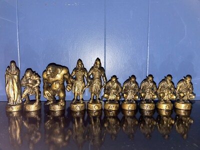 Lord Of The Rings Chess Set Pieces NLP Inc. Lot Of 10 Gold Pieces LOTR ...