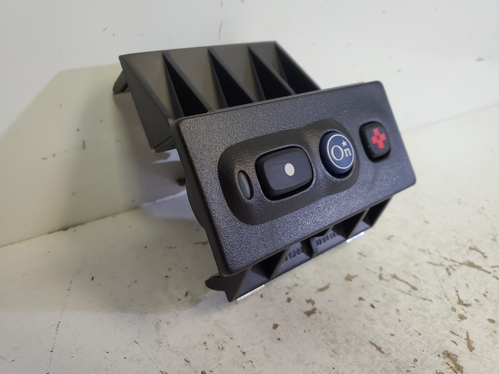OEM 2001 2002 GMC YUKON DENALI ESCALADE OnStar BUTTON/ Emergency SWITCH ...