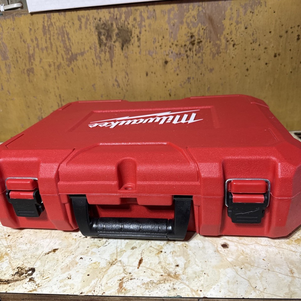 Milwaukee 5268-22 Rotary Hammer Drill Kit (CASE ONLY ) Excellent ...