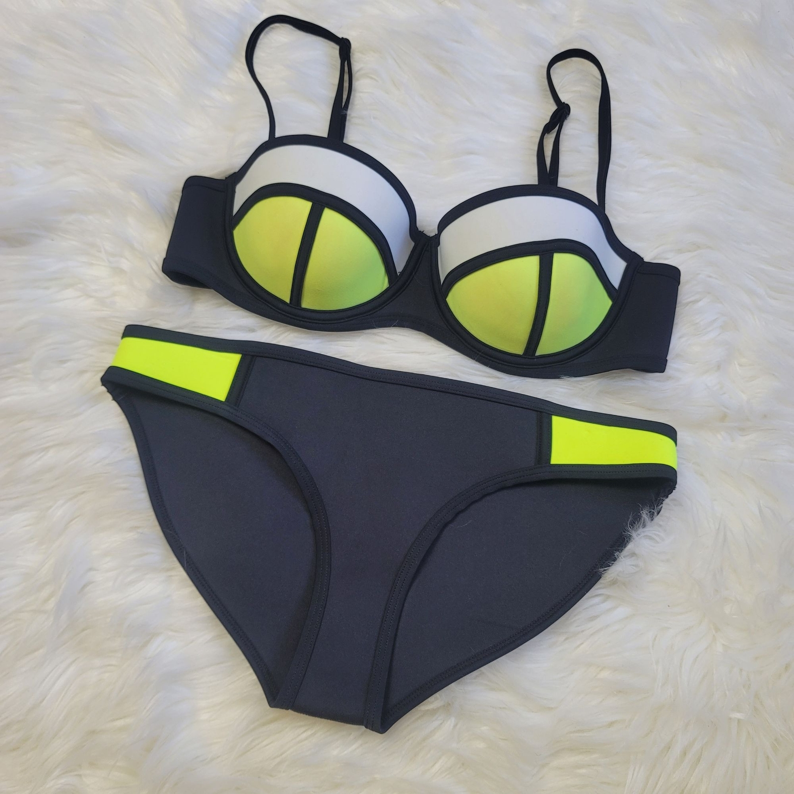 Triangl Poppy Colorblock Neoprene Bikini Cola Pop Yel… - Gem