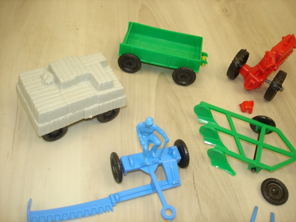 Vintage Marx farm playset plastic farm implement READ DESCRIPTION ...