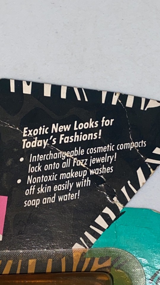 NEW VTG 1988 Fazz Zoo Adjustable String Tie & Cosmetic Compact, Hasbro ...