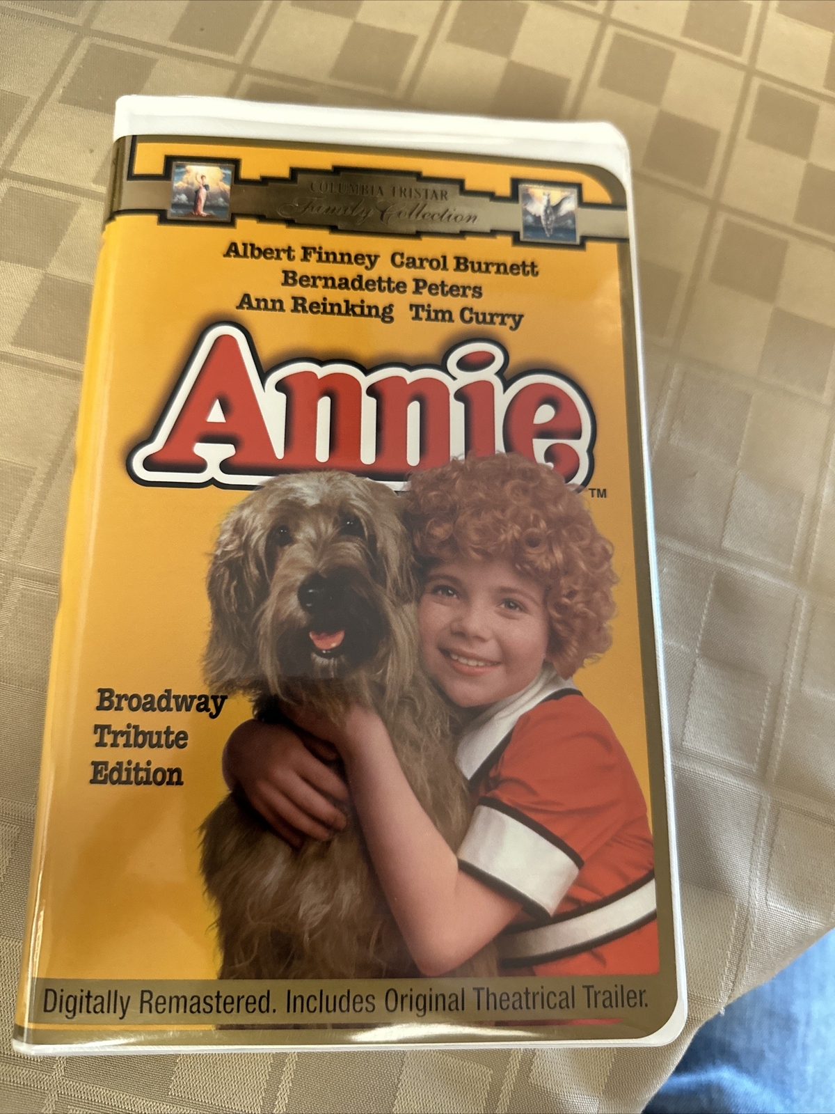 Annie (1982) VHS 1997 Broadway Tribute Edition Clamshell Case | eBay
