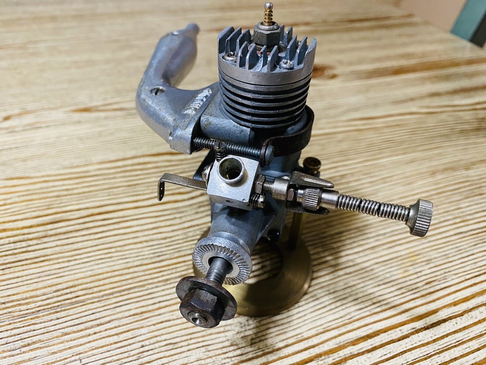 Vintage ENYA 19 MODEL 4004 RC model airplane engine + Tatone Muffler | eBay